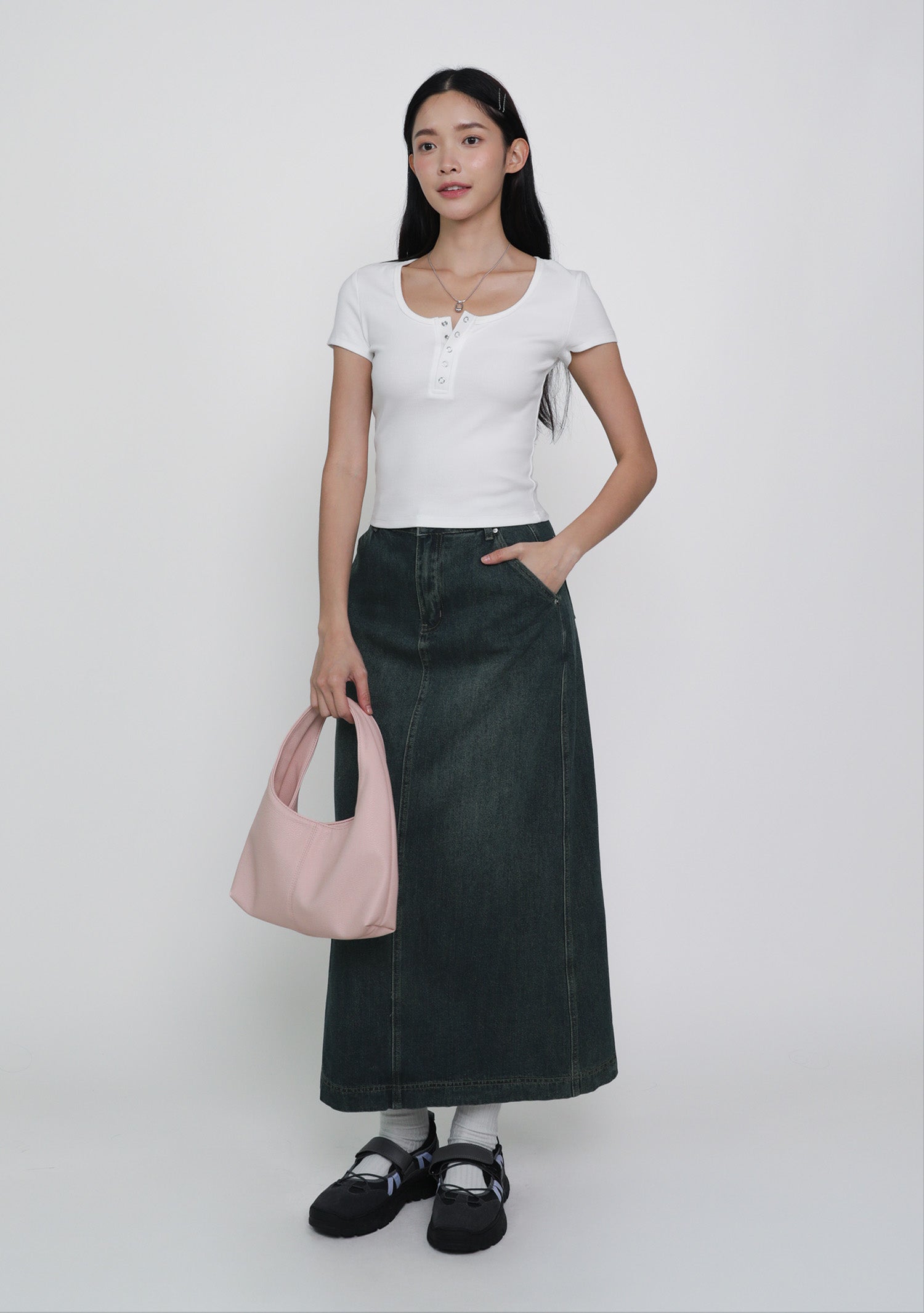 Bonnie Button Basic Top – The Tinsel Rack